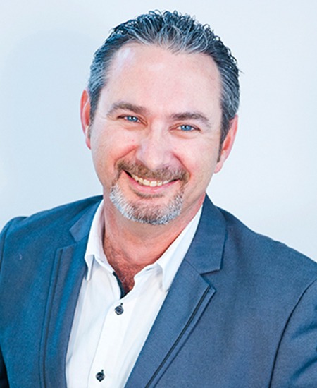 Book Comedian Mark McConville for your next Corporate Event